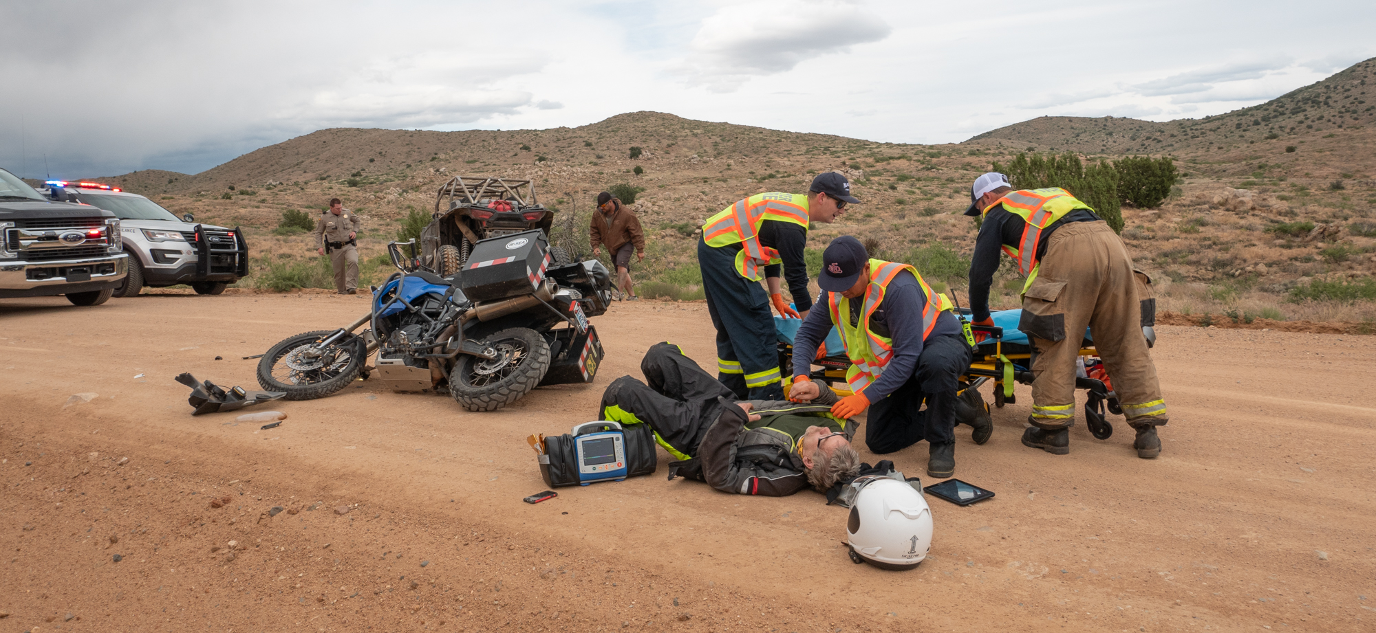 Living Legends: Ted Simon & Sam Manicom – MOTOTREK